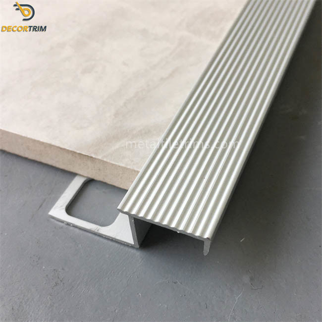 Anti Slip Metal Stair Nosing Tile Trim Anodized Matt Silver Color 2.5m ...